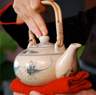 Cách pha trà, mời trà và thưởng trà - Báo Thái Nguyên điện tử