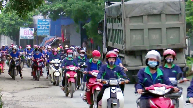 Mất an toàn do ùn tắc cục bộ trên Quốc lộ 37 - Báo Thái Nguyên điện tử